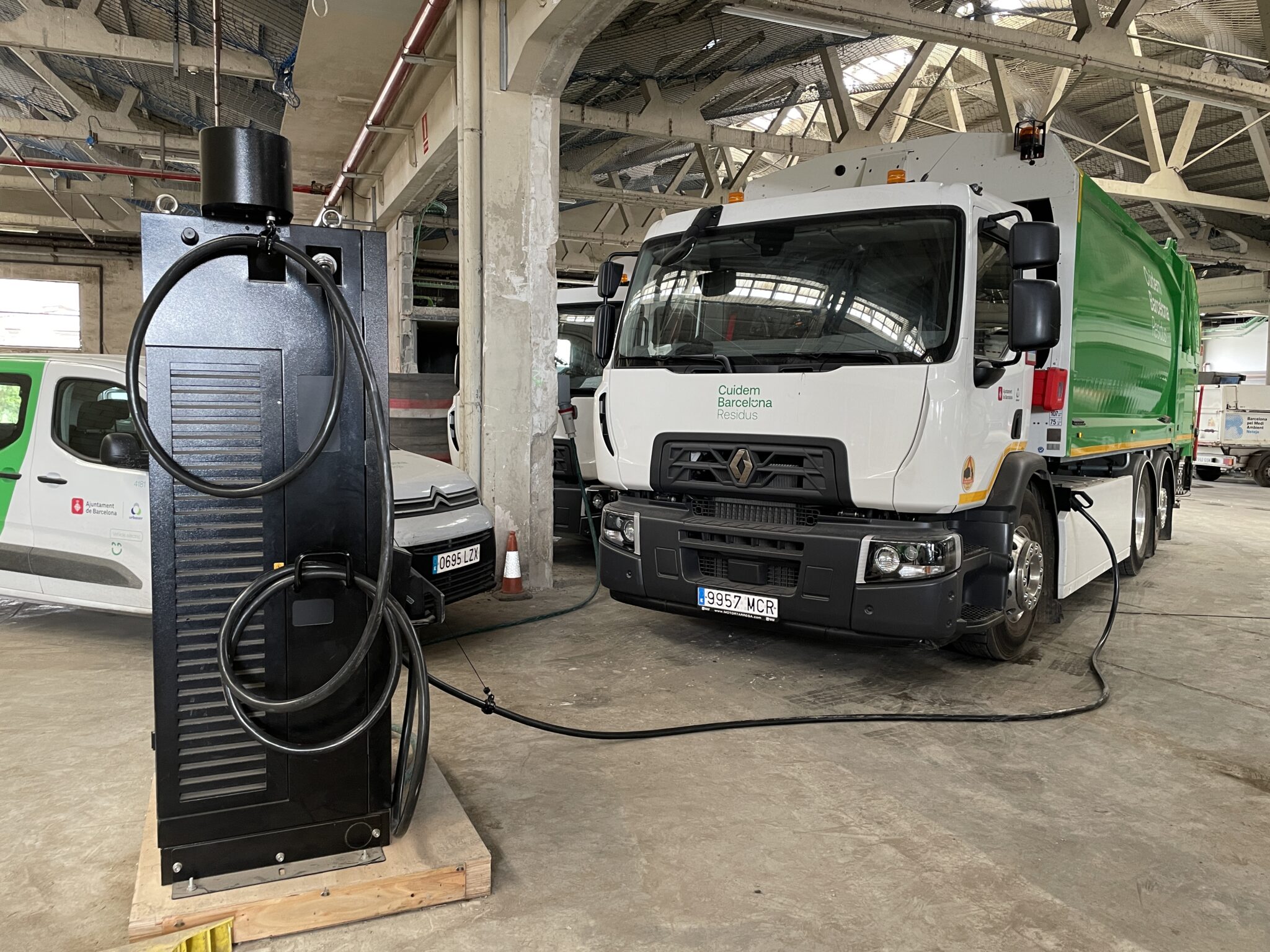 Urbaser switches to ultra-fast charging with Floox