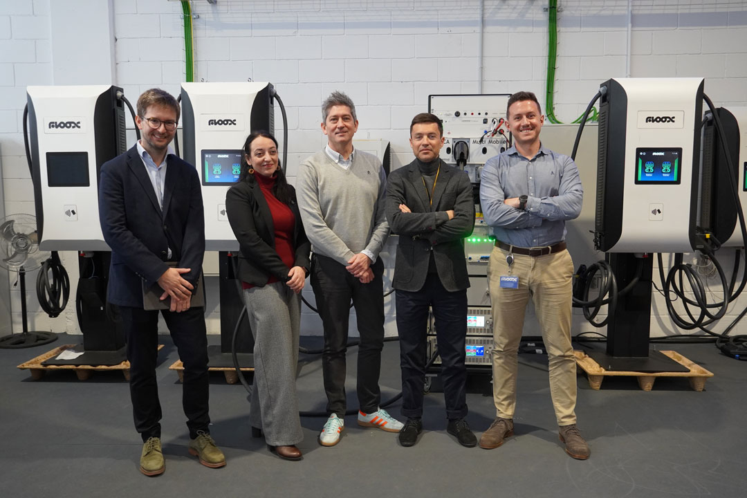 The Mayor of L'Hospitalet, David Quirós, visits Floox and learns about ...